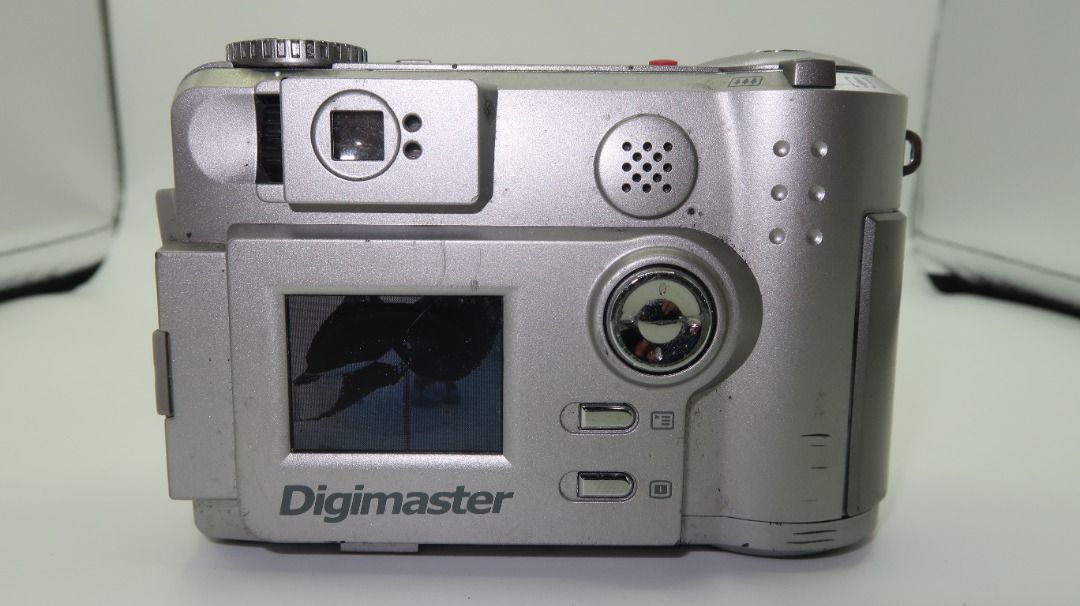 瑕疵堪用 Digimaster DG-3320 相機 坦克機 CCD數位相機 老相機 類似底片相機感 小紅書, 相機攝影, 相機在旋轉拍賣