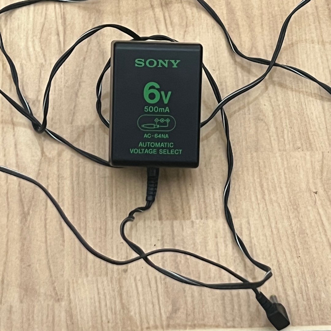 Adaptor Sony Discman CD Walkman 6v adapter, Musik & Media, CD, DVD ...