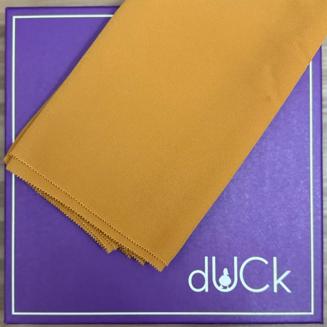 Duck shawl, Women's Fashion, Muslimah Fashion, Hijabs on Carousell