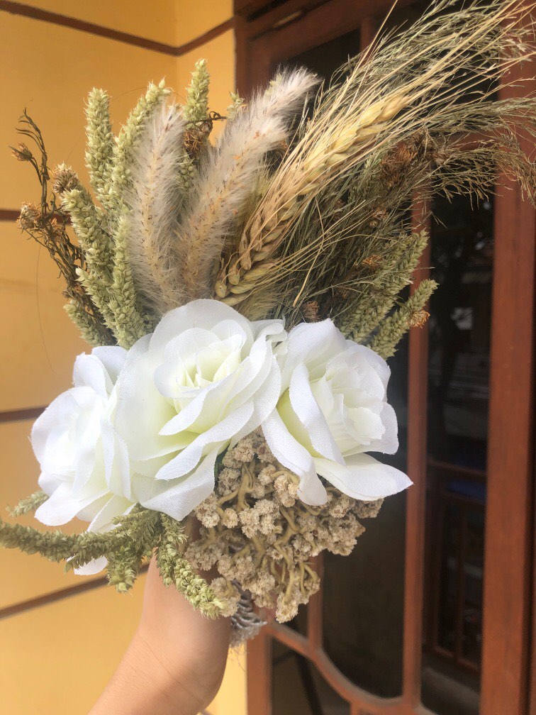 Hand bucket bunga dried flower bunga kering property foto wedding ...