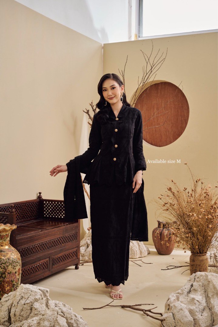 Inora Kebaya In Deep Black by Asikin Ahmad, Women's Fashion, Muslimah ...