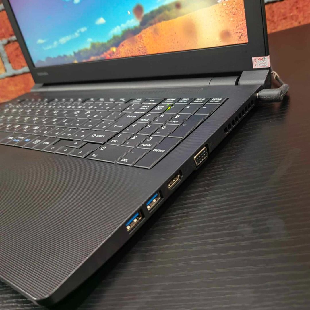 LAPTOP TOSHIBA R35 I5 4TH GEN 8GB 128GB SSD HDD 15.6'' Screen Display ...