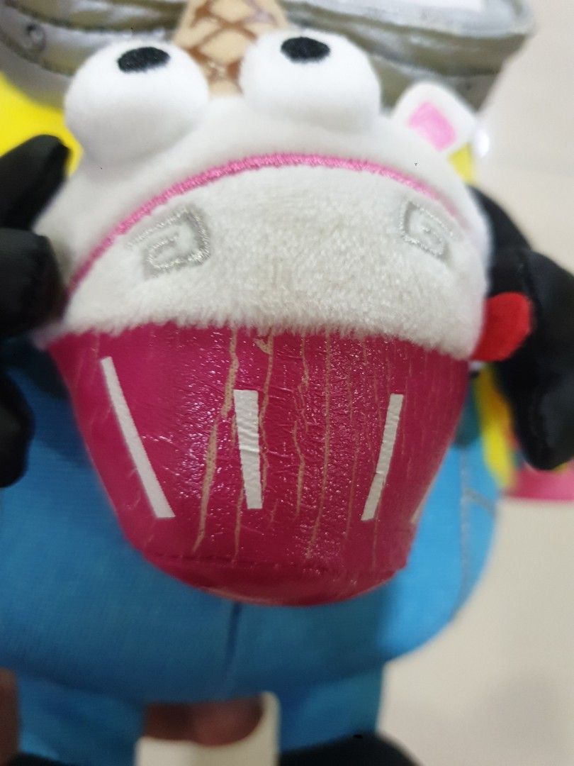 Minion plush toy ( defect on cup cake), Everything Else, Others on ...
