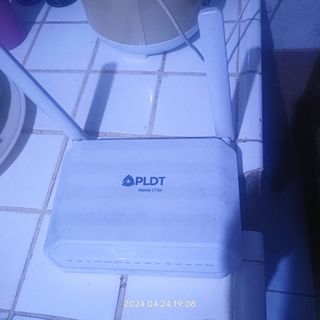PLDT Modem/Router Complete set, Computers & Tech, Parts & Accessories ...