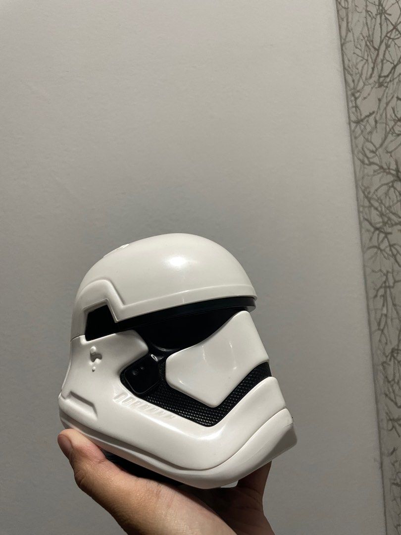 Stormtrooper Cereal and Milk Container with Spoon, Hobbies & Toys ...