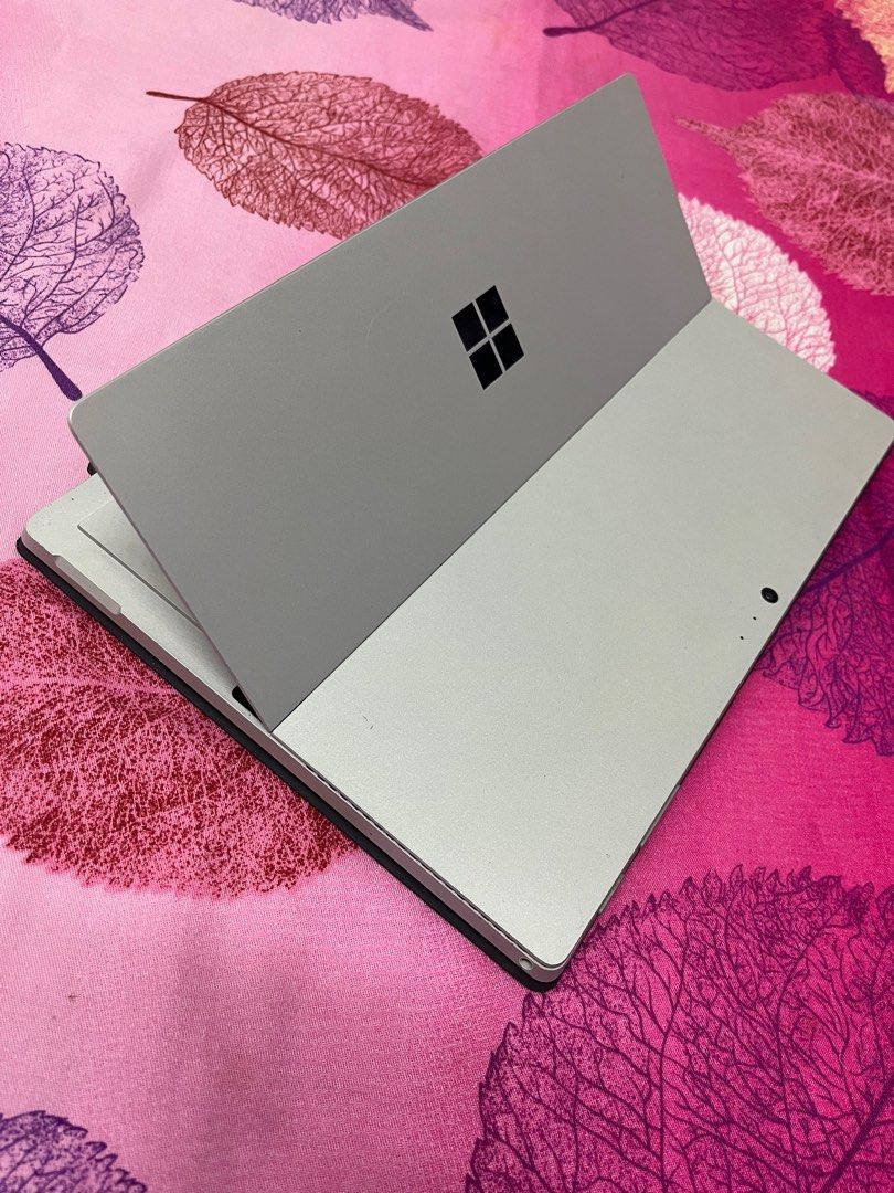 Surface Pro 4 /i5-6th Gen/8GB/256GB/Touchscreen/With Keyboard/Battery ...