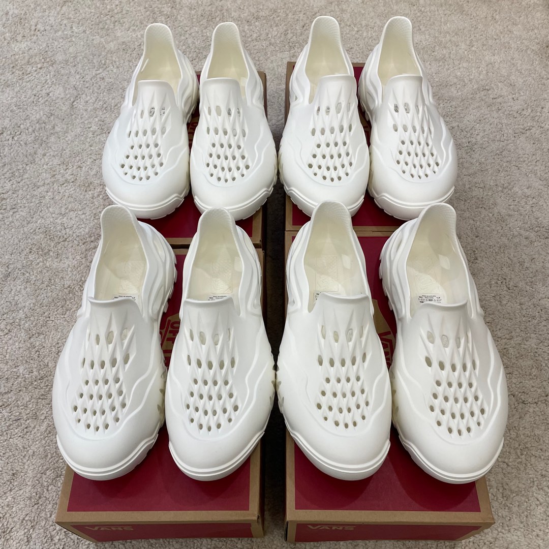 VANS AMZN PACU MARSHMALLOW, Men's Fashion, Footwear, Sneakers on Carousell