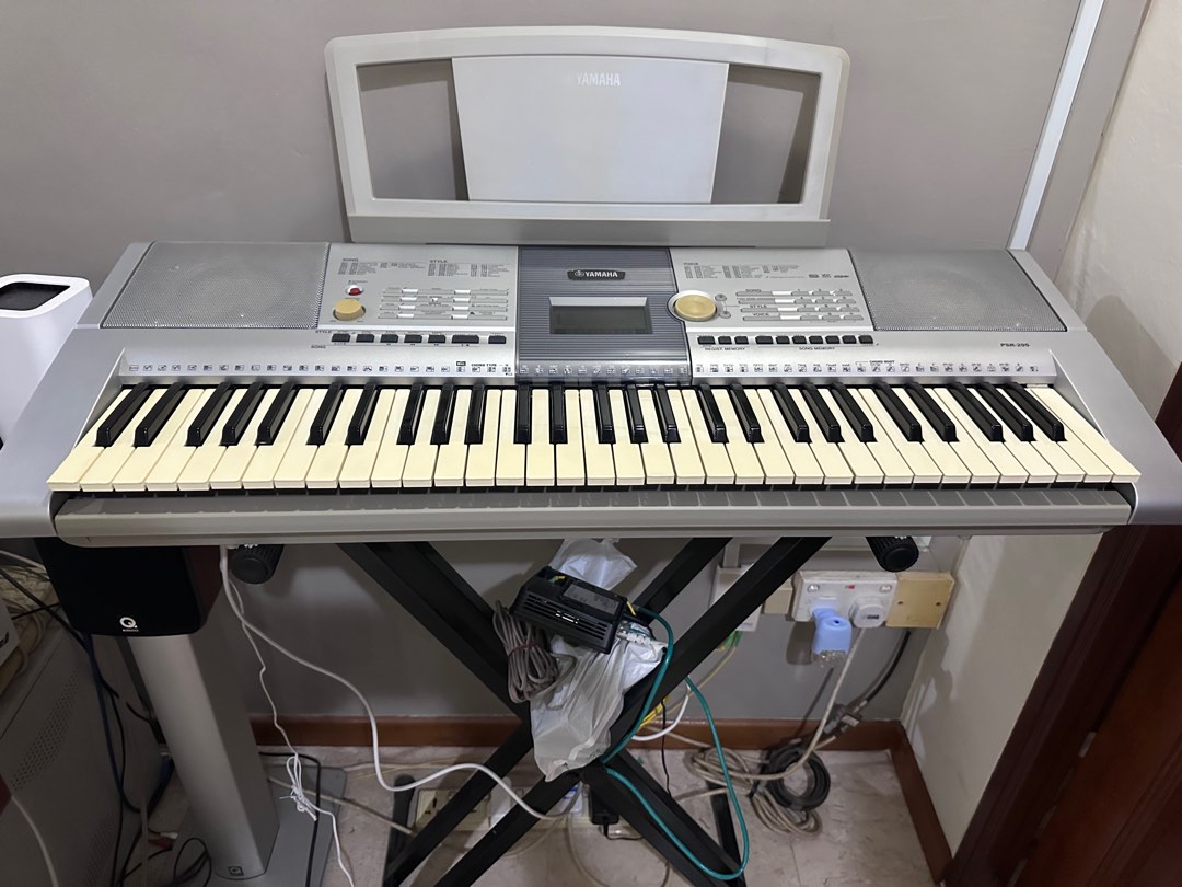 Yamaha PSR-295 (with pedal and stand), Hobbies & Toys, Music & Media ...