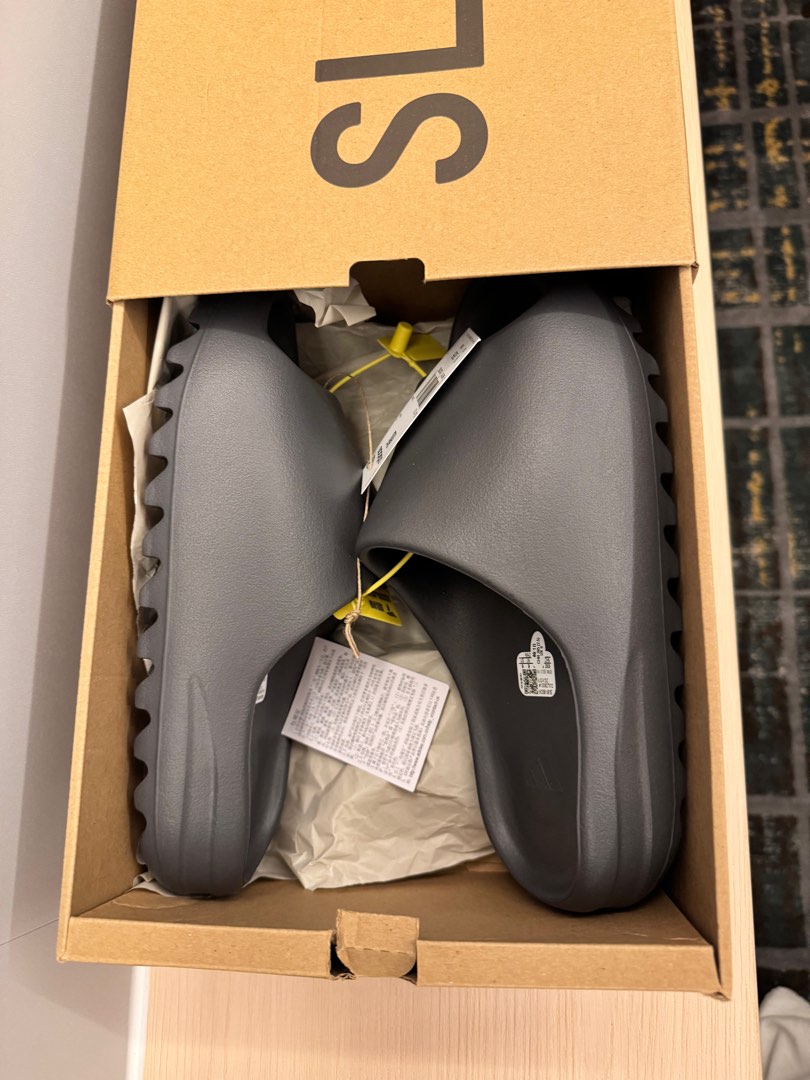 AUTHENTIC YEEZY SLIDE - with TAGS uncut, Women's Fashion, Footwear ...