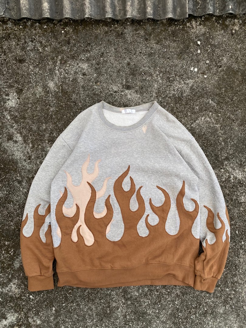 Crewneck rework flame, Fesyen Pria, Pakaian , Atasan di Carousell