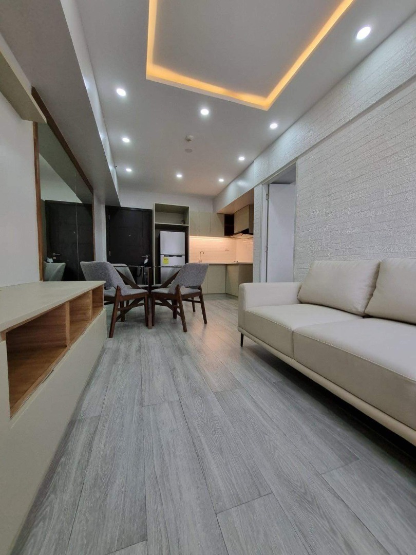 FOR SALE! Interior Designed 1BR AVIDA TOWERS TURF BGC, Property, For ...