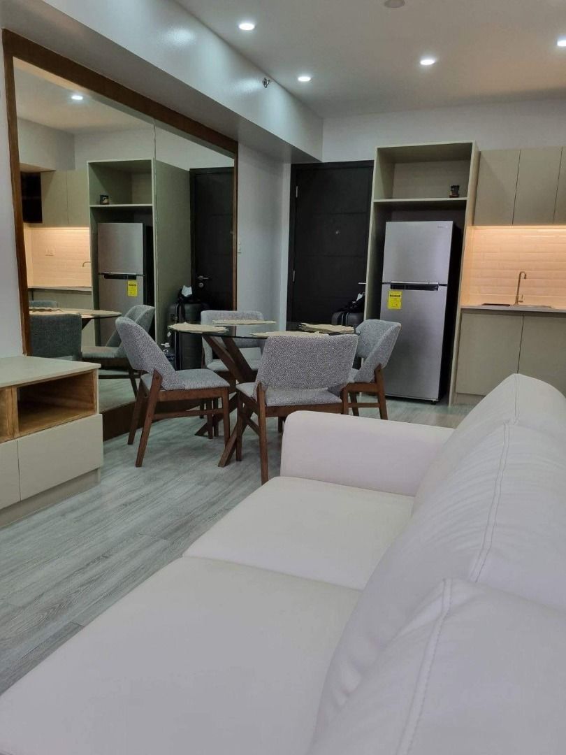 FOR SALE! Interior Designed 1BR AVIDA TOWERS TURF BGC, Property, For ...