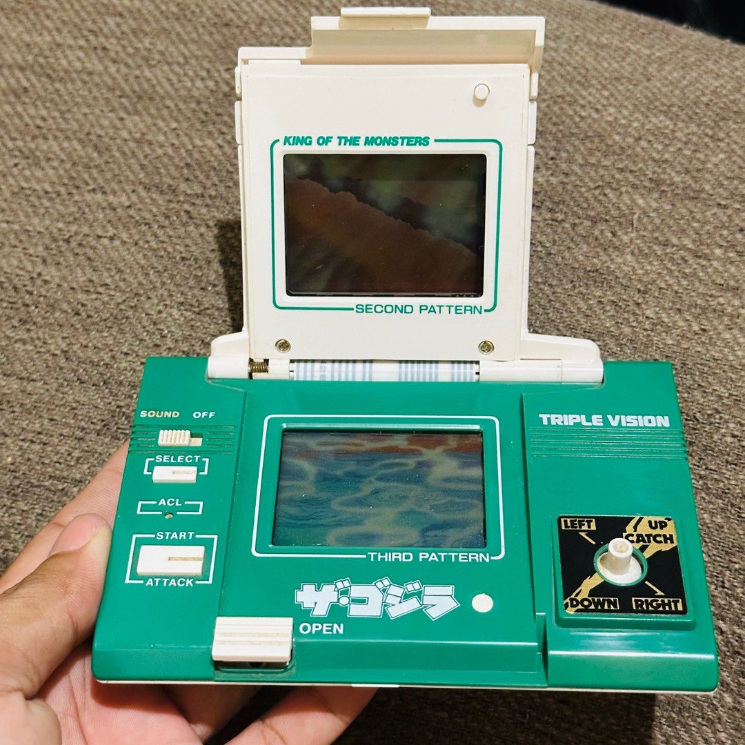 Godzilla King of the Monsters LSI Game Triple Vision 1984 Handheld ...