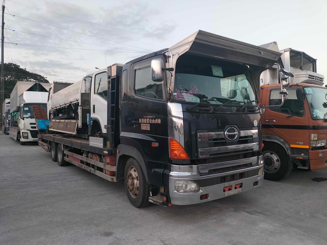 HINO 700S SELF LOADER 10W E13C, Commercial & Industrial, Construction ...