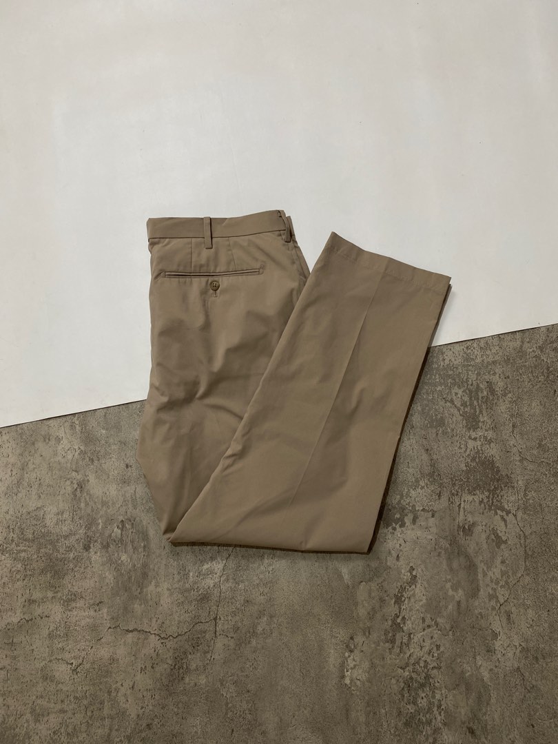 LONGPANTS UNIQLO BASIC KHAKIS, Fesyen Pria, Pakaian , Bawahan di Carousell