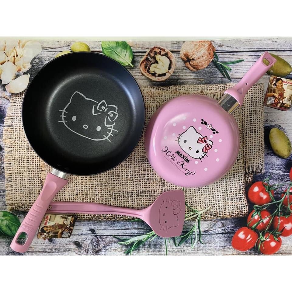 Sanrio Hello Kitty Pan 22 cm, Furniture & Home Living, Kitchenware ...