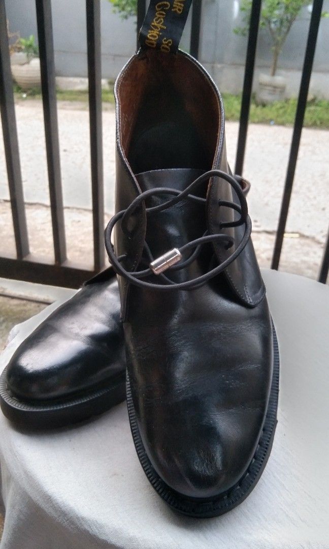 Sepatu boot docmart England, Fesyen Pria, Sepatu , Sepatu Boot di Carousell