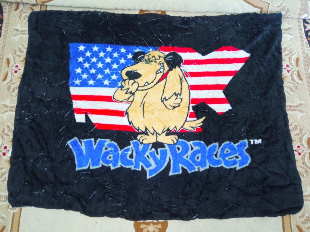 Vintage merchandise shaggy fluffy carpet muttley dick dastardly Hanna ...