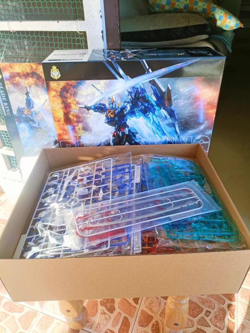 MG 1/100 SNAA Blade King Gundam, Hobbies & Toys, Toys & Games on Carousell