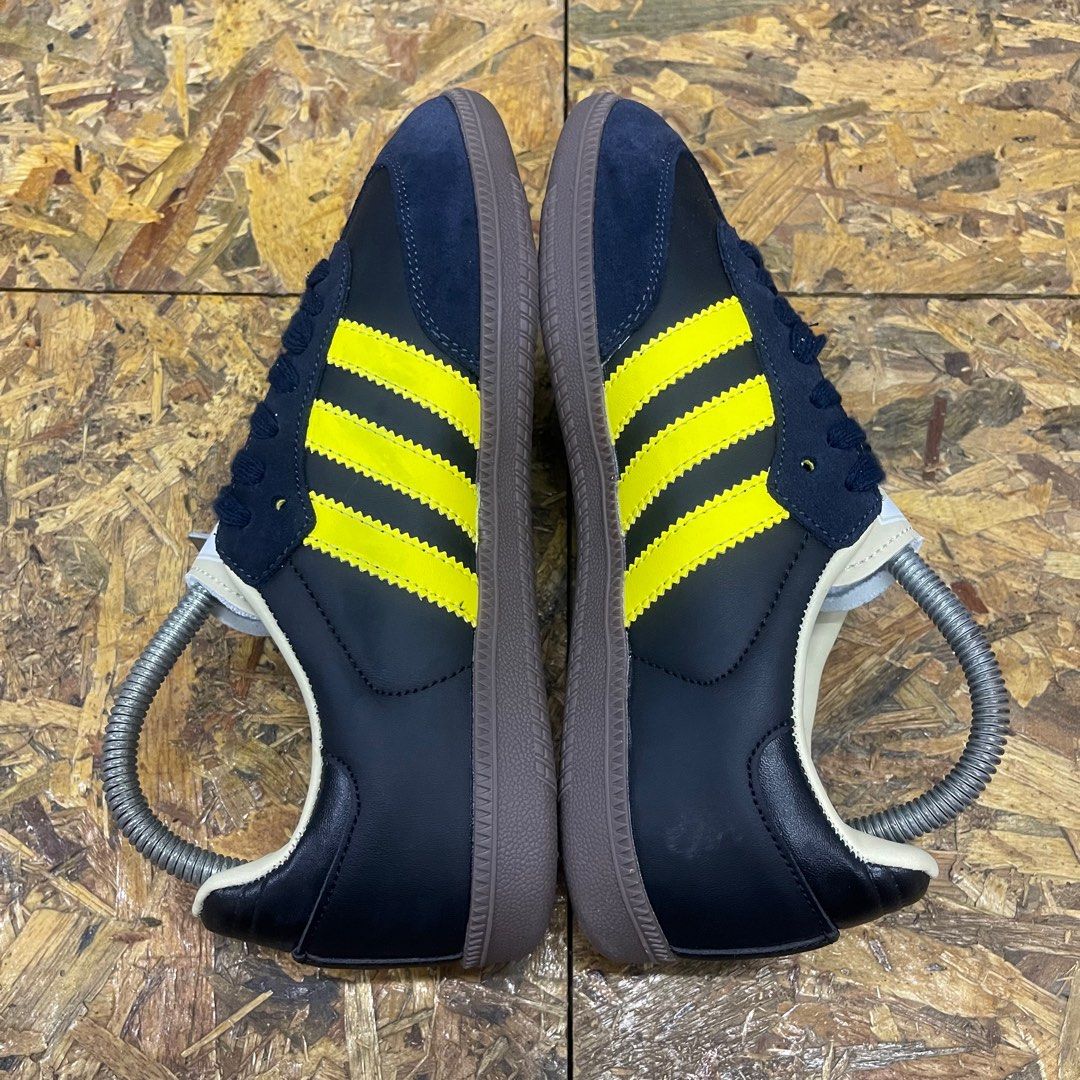 Adidas Samba, Men's Fashion, Footwear, Sneakers on Carousell
