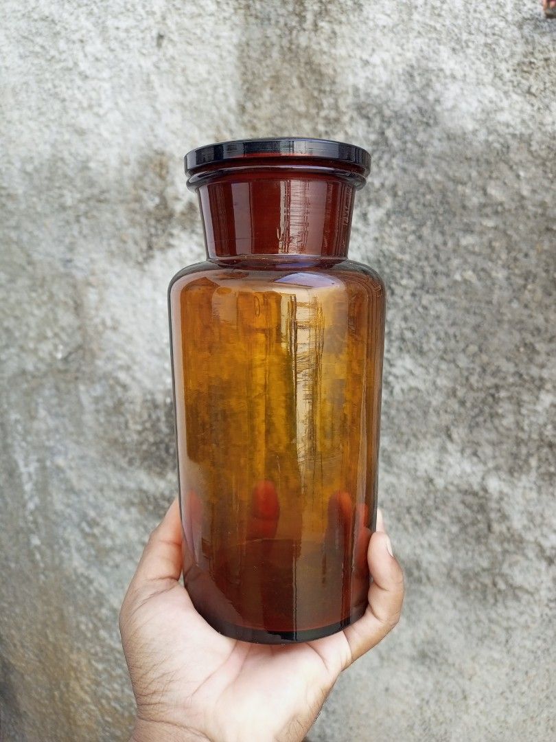 Botol obat jadul, Antik, Pajangan di Carousell