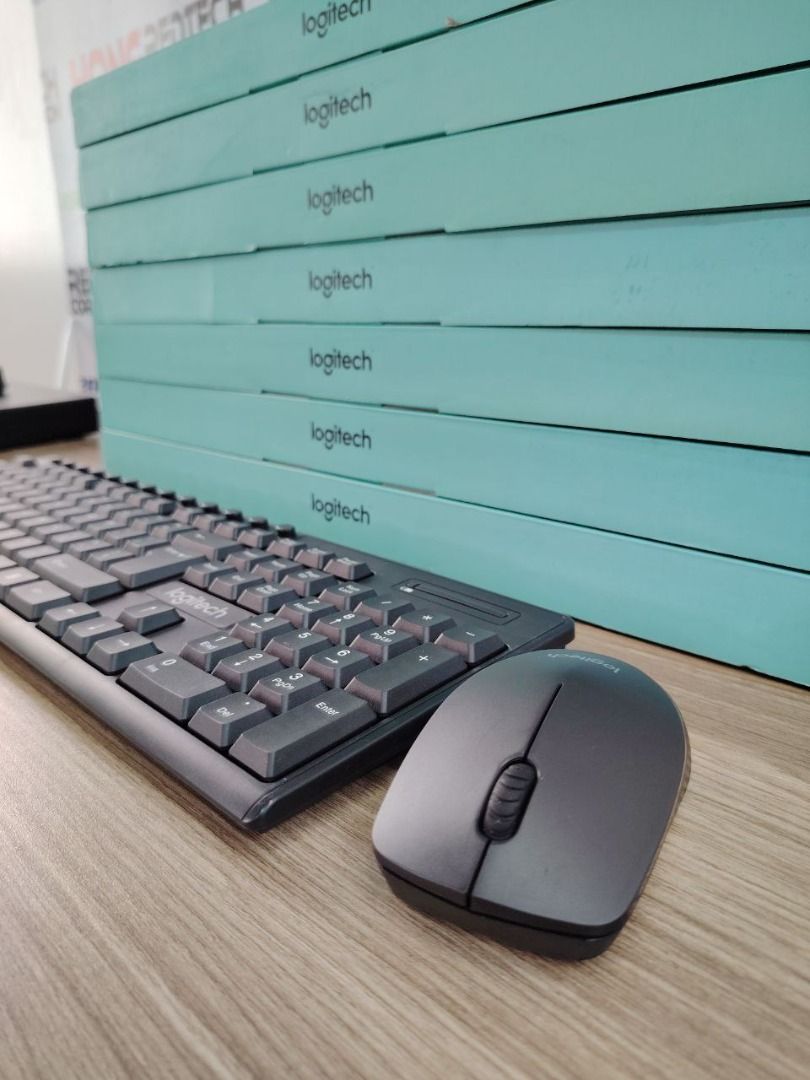 BRANDNEW 💙 LOGITECH MK290 · WIRELESS KEYBOARD AND MOUSE · COMBO ...