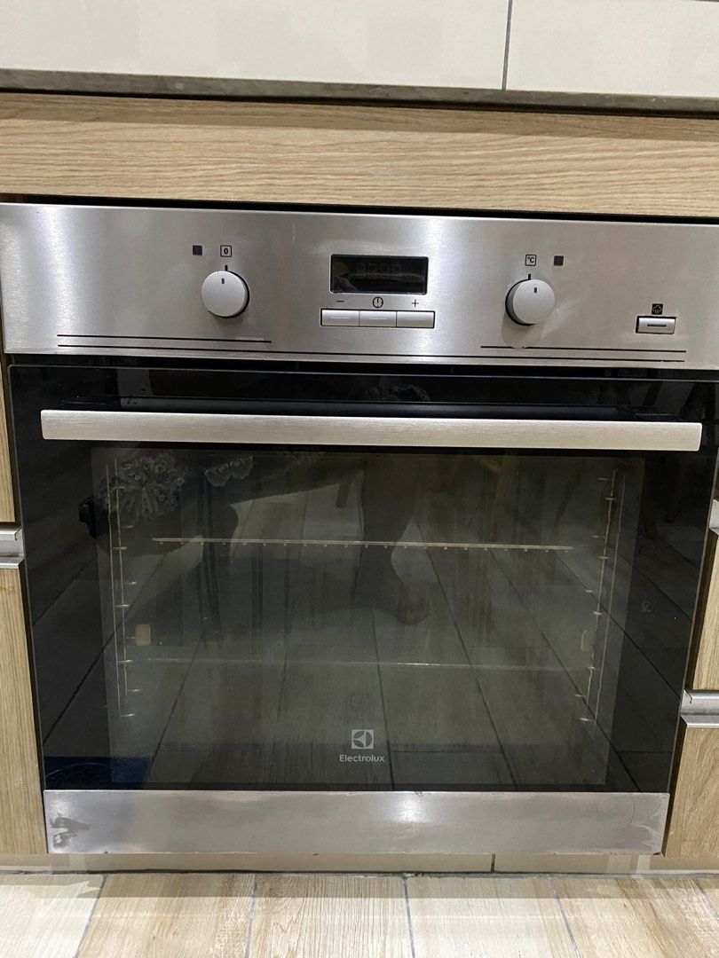 Electrolux EOB3434BOX 72L built in oven, TV & Home Appliances, Kitchen Appliances, Ovens ...