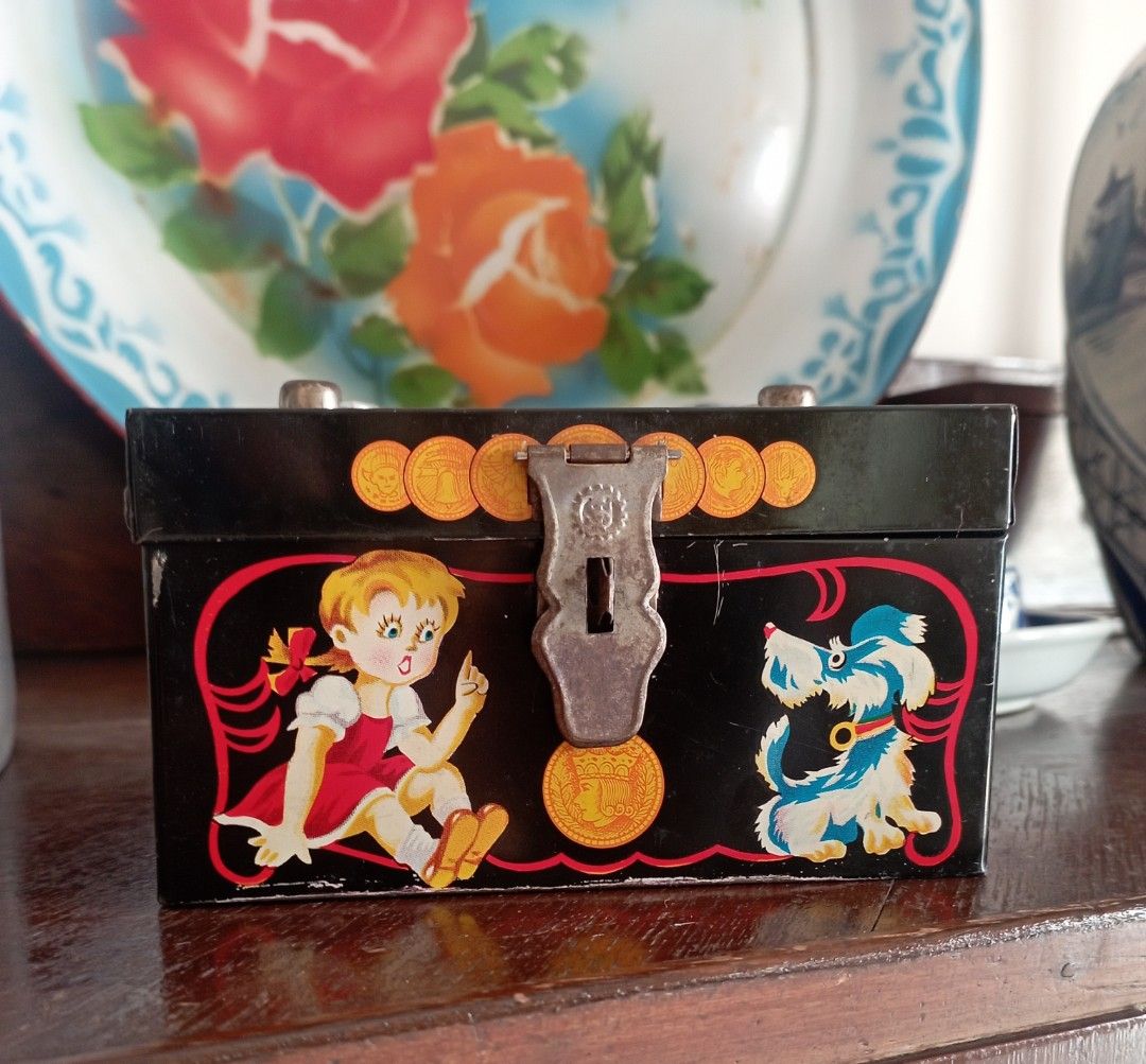 English Cartoon Metal Coin Box, Hobbies & Toys, Collectibles ...