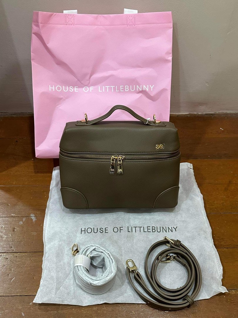 House of Little Bunny KATE 24” PU Togo Skin Pattern, Luxury, Bags & Wallets on Carousell