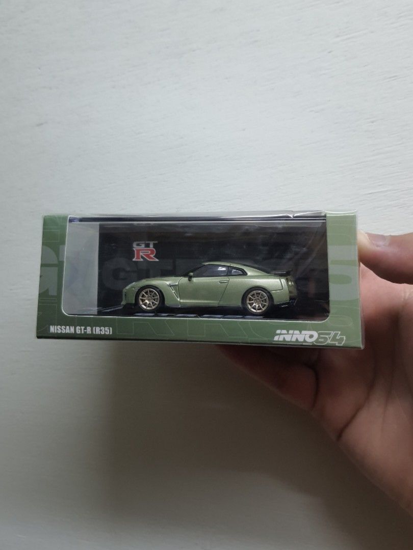 Inno64 Nissan GTR R35 Millenium Jade, Hobbies & Toys, Toys & Games on ...
