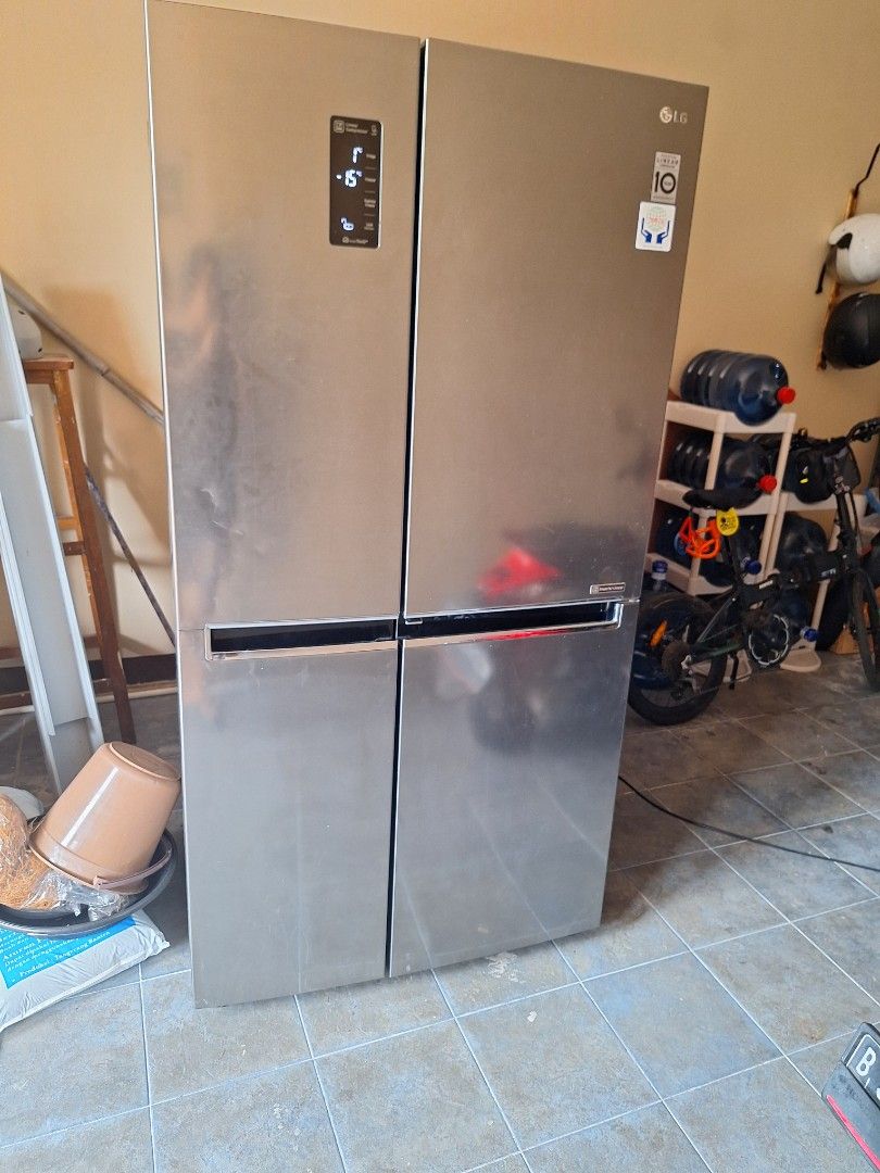 Kulkas LG Side by Side GC-M247SLUV, Kitchen & Appliances di Carousell