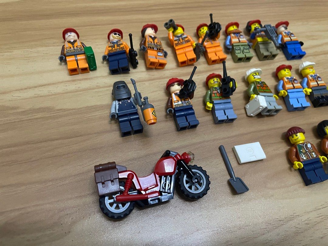 Lego minifigures and compatible figures, Hobbies & Toys, Toys & Games ...