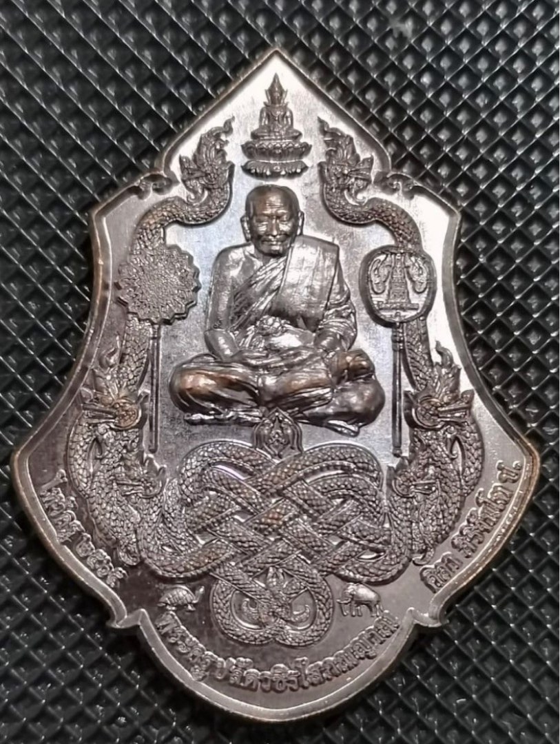 Lp Maha Sila Rian Roon Wai Kru 65, Hobbies & Toys, Memorabilia & Collectibles, Religious Items ...