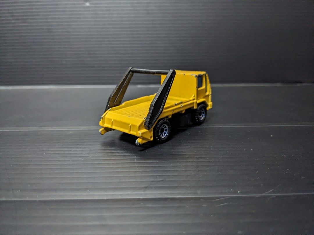 Matchbox Ford Cargo Skip Yellow Black Truck 1986 Thailand, Hobbies ...