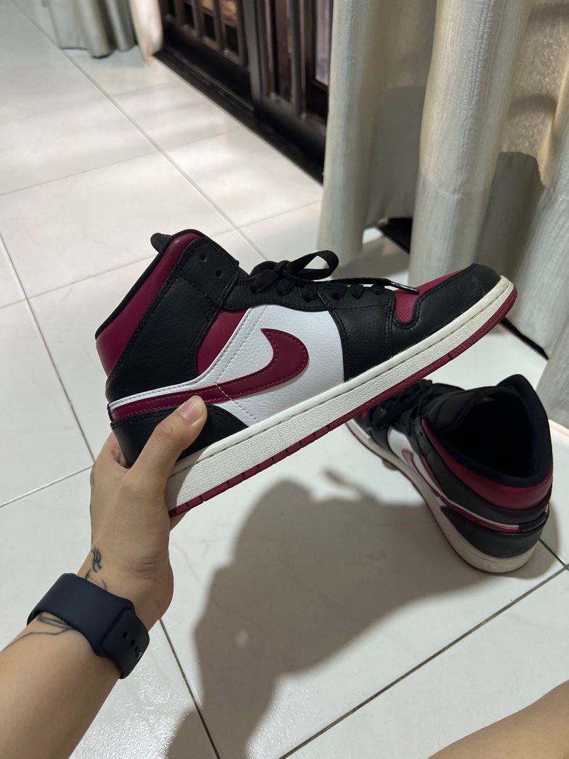 Nike maroon original, Men's Fashion, Footwear, Sneakers on Carousell