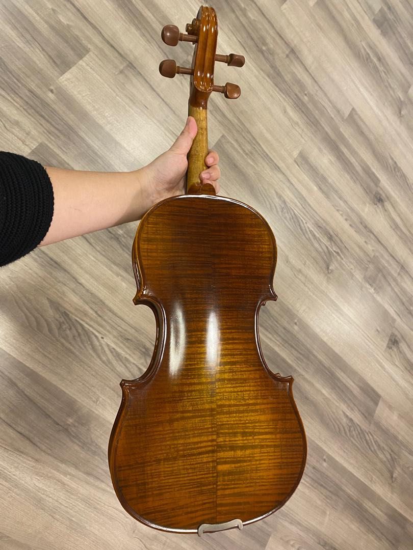 Philharmonic violin 4/4, Hobbies & Toys, Music & Media, Musical ...