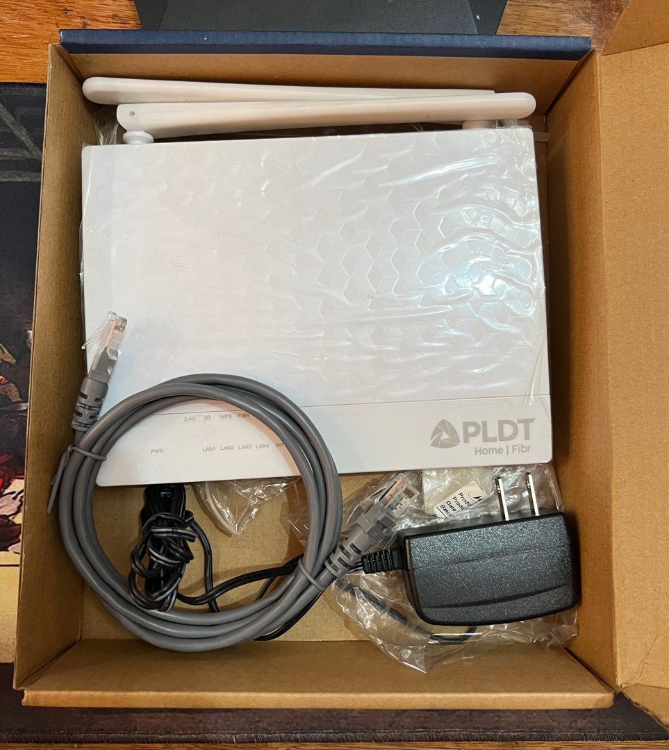 PLDT FiberHome Router, Computers & Tech, Parts & Accessories ...