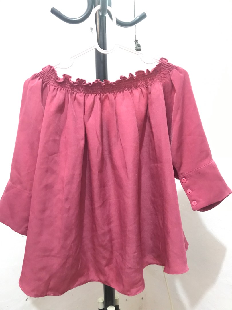 Sabrina, Fesyen Wanita, Pakaian Wanita, Atasan di Carousell