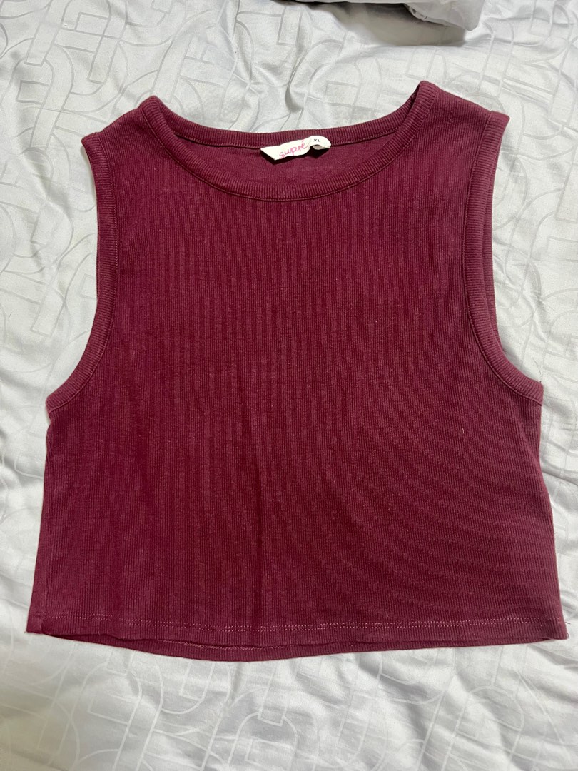 Supre basic cropped tops, Women's Fashion, Tops, Sleeveless on Carousell