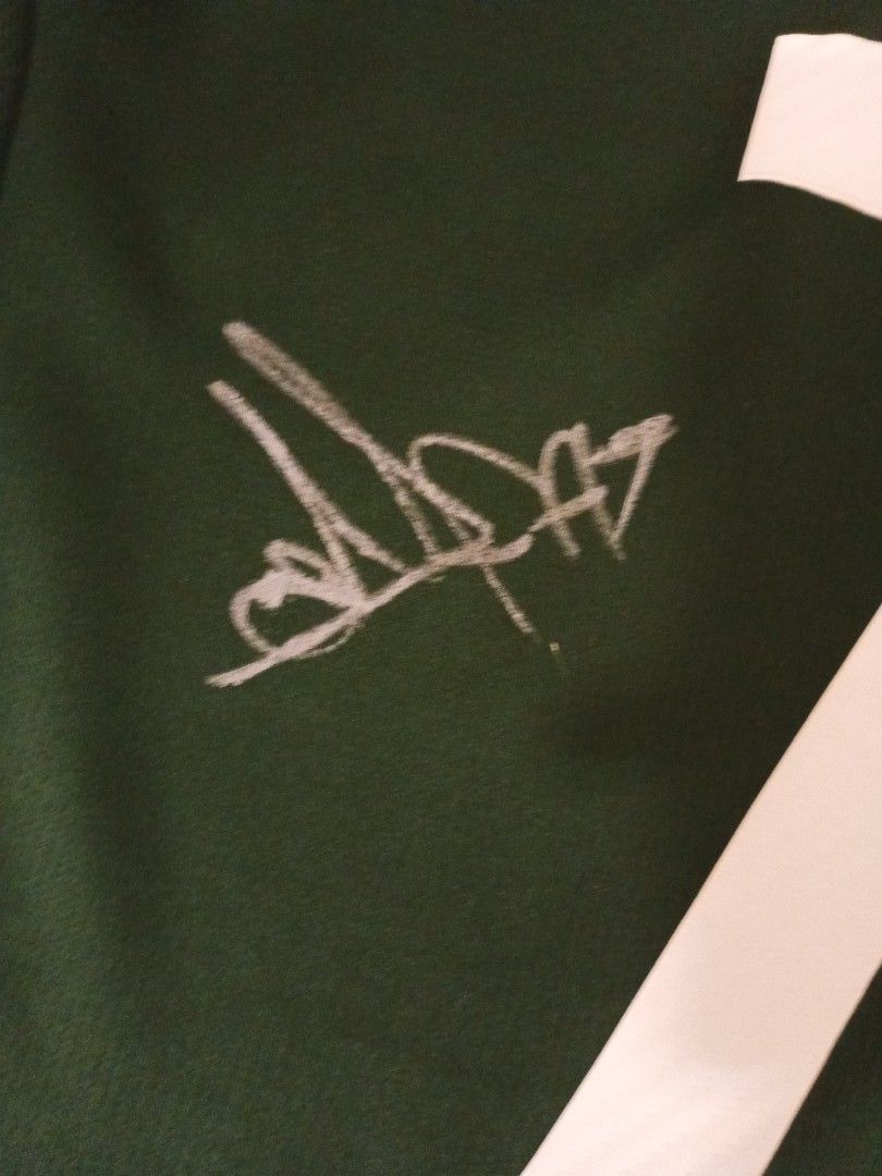 Tanda tangan Faisal halim, Men's Fashion, Activewear on Carousell