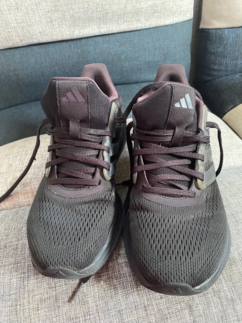 adidas running original, Fesyen Pria, Sepatu , Sneakers di Carousell