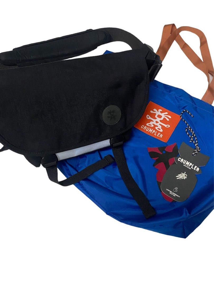 Crumpler comfort zone small, Luxury, Bags & Wallets on Carousell