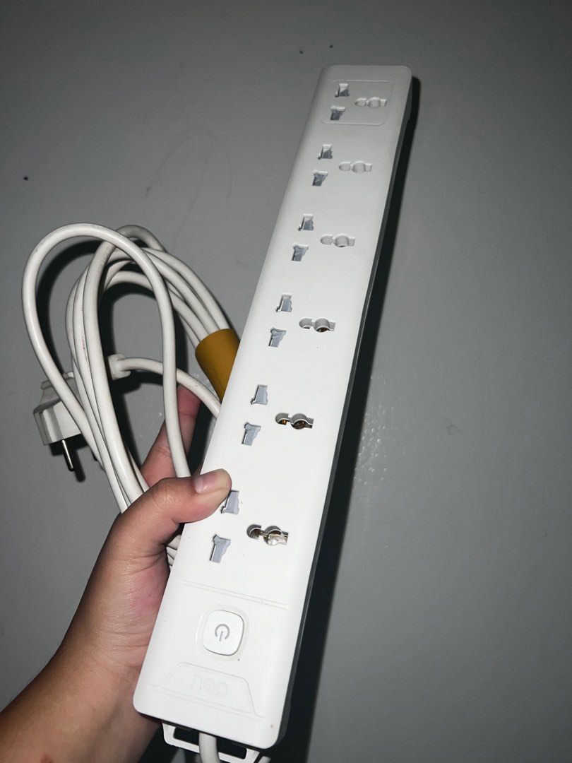 Deli Extension (Electrical Socket), TV & Home Appliances, Electrical ...