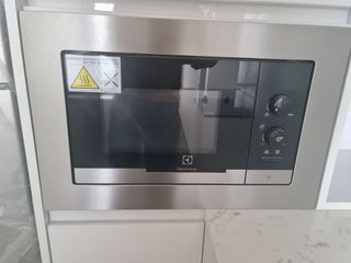 Electrolux built in microwave with grill, TV & Home Appliances, Kitchen ...