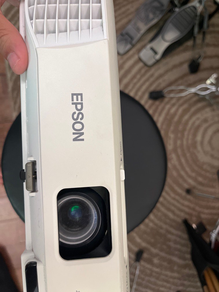 epson, TV & Home Appliances, TV & Entertainment, Projectors on Carousell