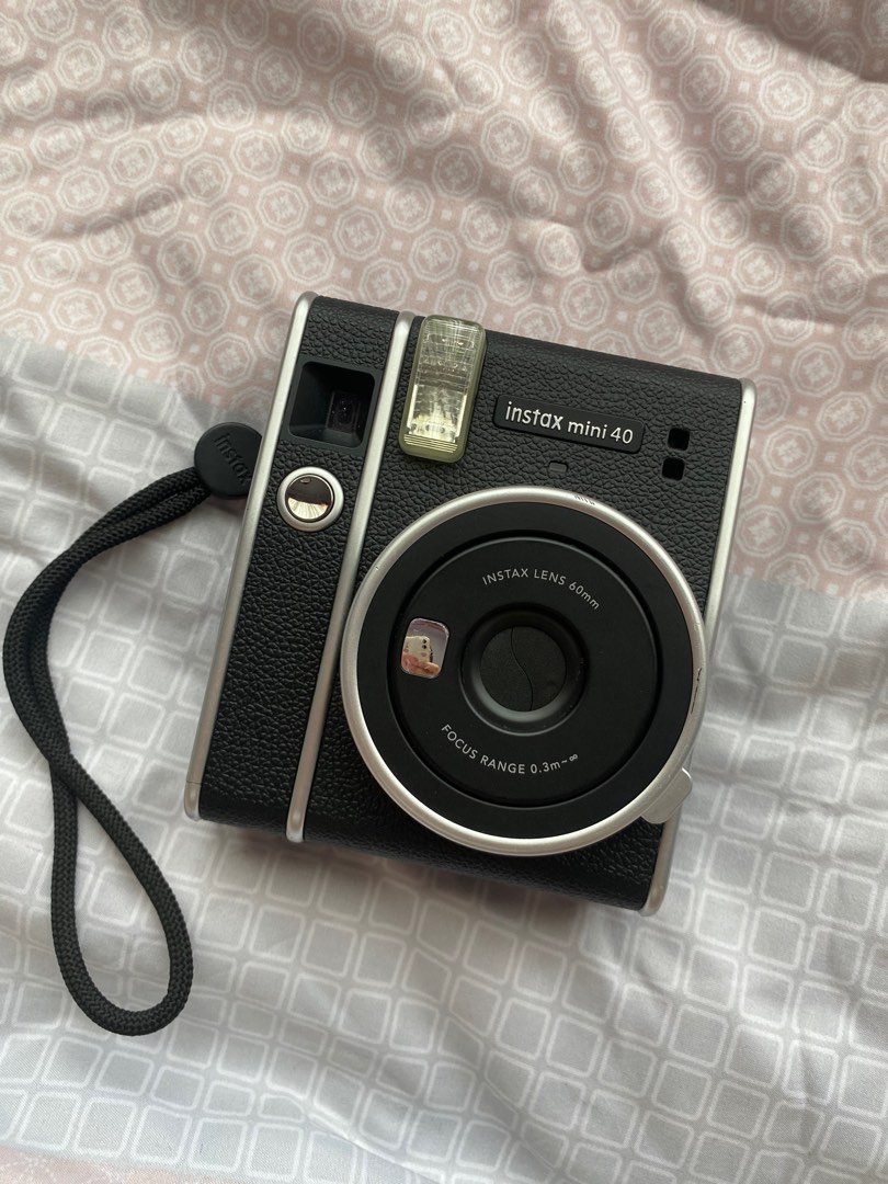 Fuji Film - Instax Mini 40, Fotografi di Carousell