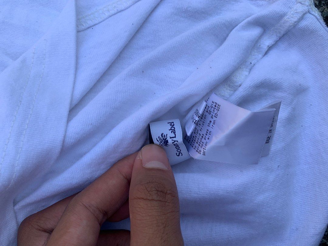 Jaws Boxy Cut Long Sleeve, Men's Fashion, Tops & Sets, Tshirts & Polo ...