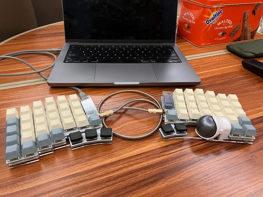 Keyball61 Split and Ergo Keyboard, 電腦＆科技, 電腦周邊及配件, 電腦鍵盤及相關產品 - Carousell