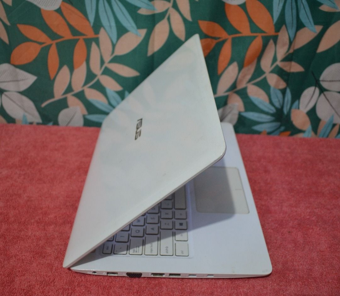 laptop 14" asus 6th gen Intel®️Core™️i5-6200U, 8GB RAM, 120GB SSD, Dual ...