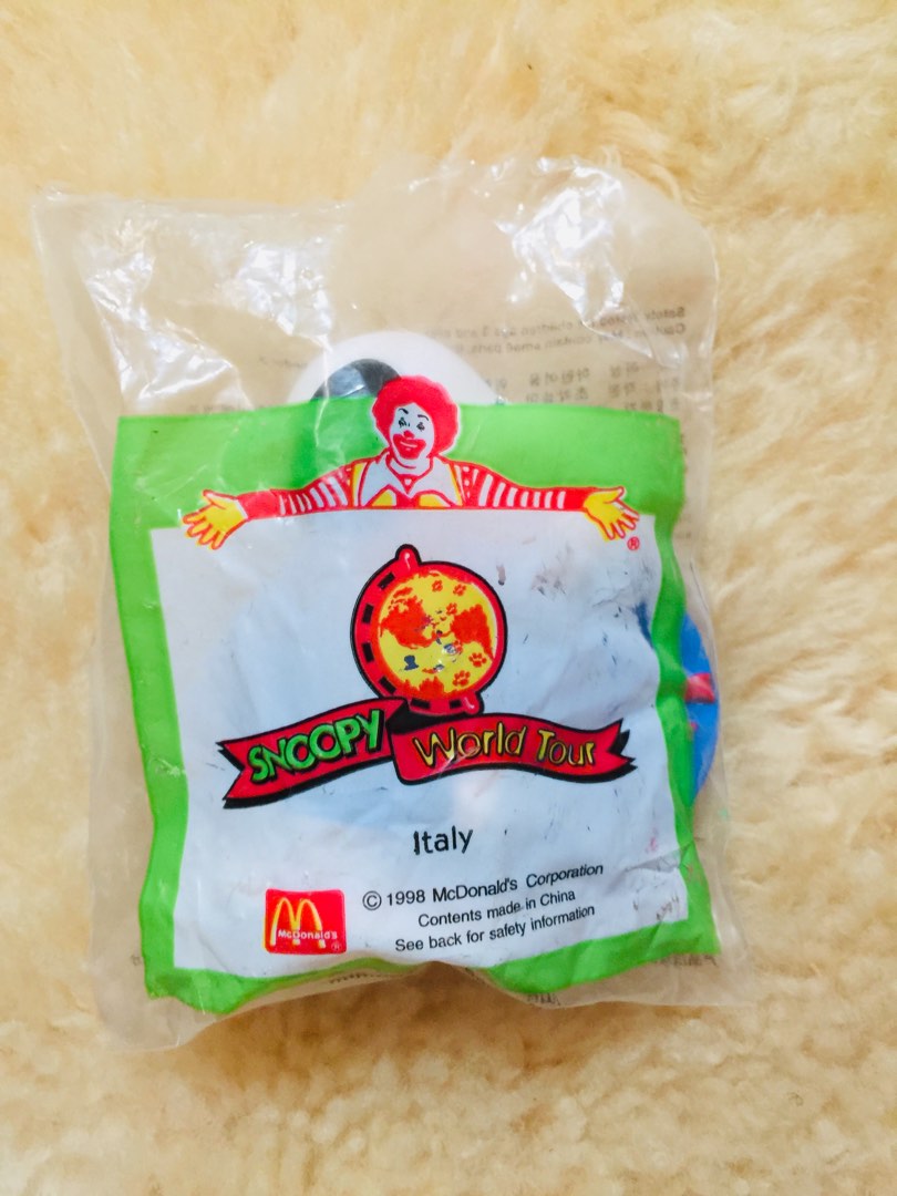 MCDO Snoopy World Tour Italy, Hobbies & Toys, Memorabilia ...